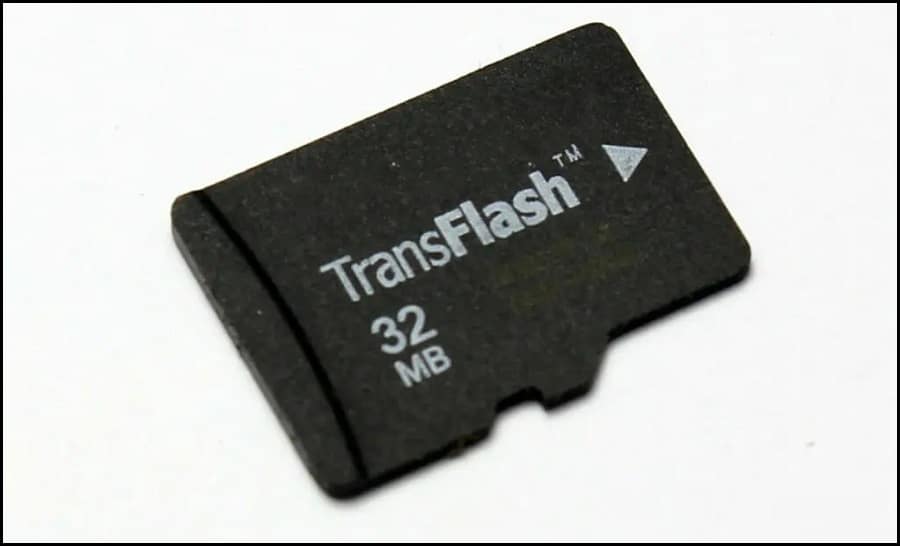 TF Card vs SD Card: Which One Is Better? - DowneLink